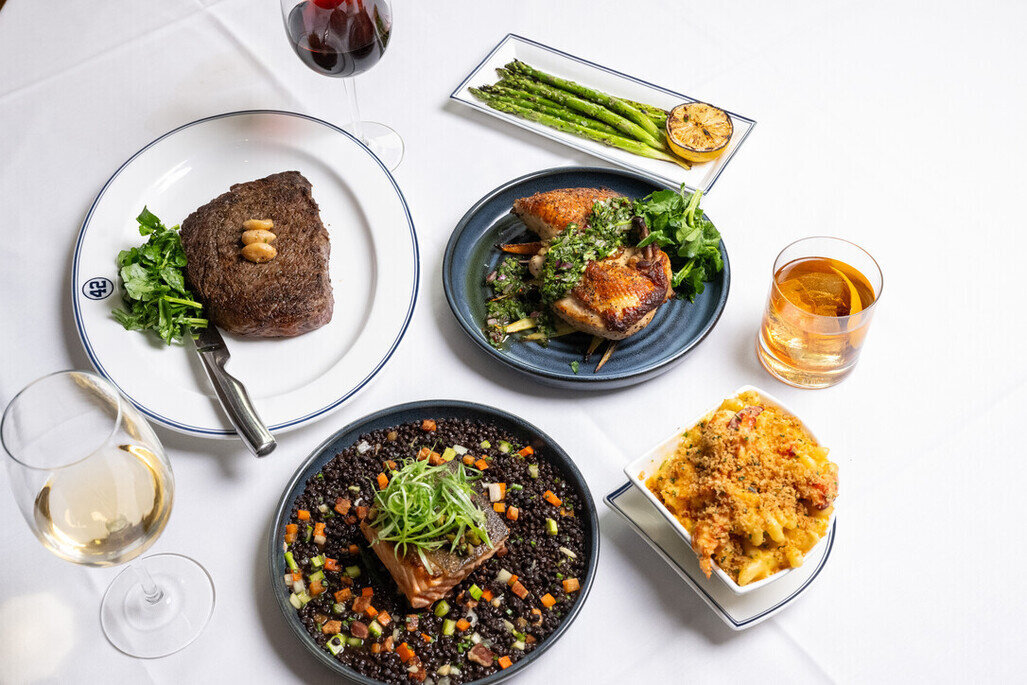 Steakhouse in the Bronx, NYC | NYY Steak in Yankee Stadium